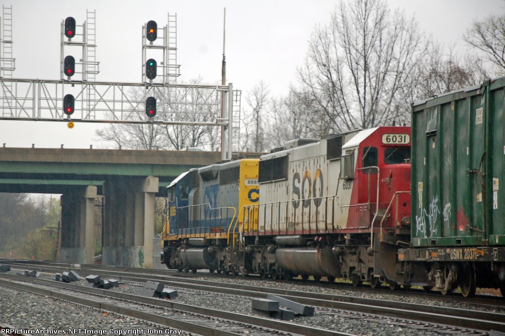 UntitledQ702-10 heads to Philadelphis Pa with CSXT 8885 ex-CSXT 8885(SD40-2), CR 6999(SD40-2 ...
